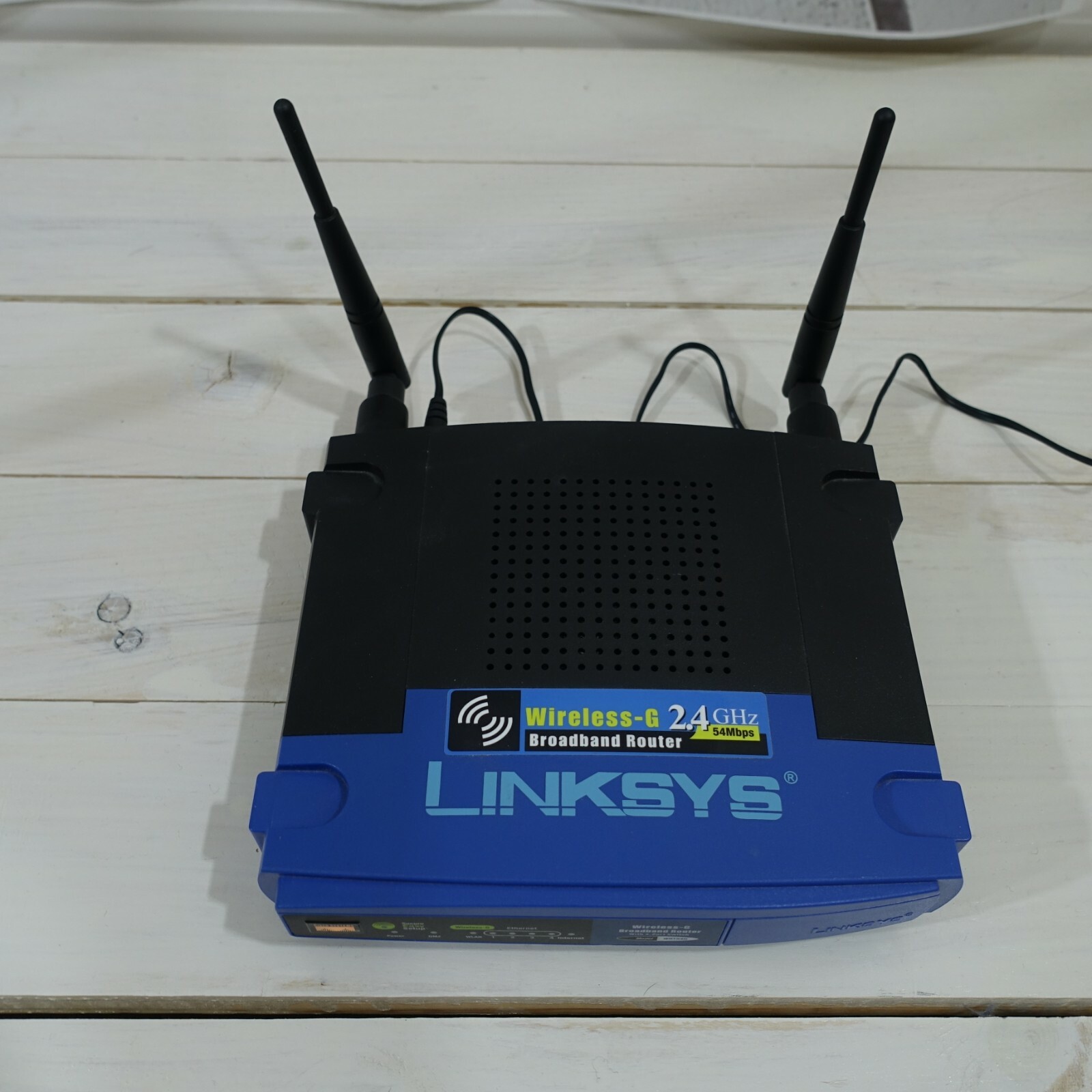 Linksys WRT54GS 54 Mbps 4-Port 10/100 Wireless G Router 2.4 GHz ...