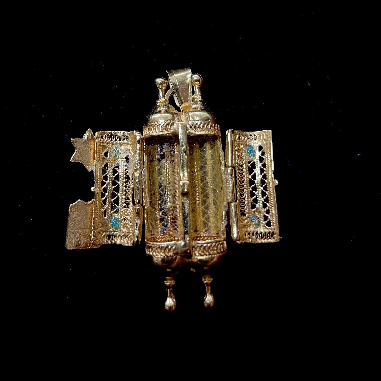 14k Yellow Gold Ten Commandments Filigree Pendant Cha… - Gem