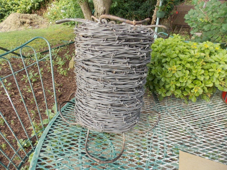 Vtg Barbed/Barb Wire Spool Farm Equip. Western Decor Approx 20lbs 12/25 ...
