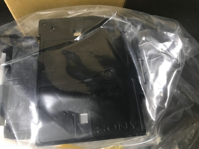 Diamond Audio Sony Lmp-p200 Lamp In Housing For Projector Model Vpl ...