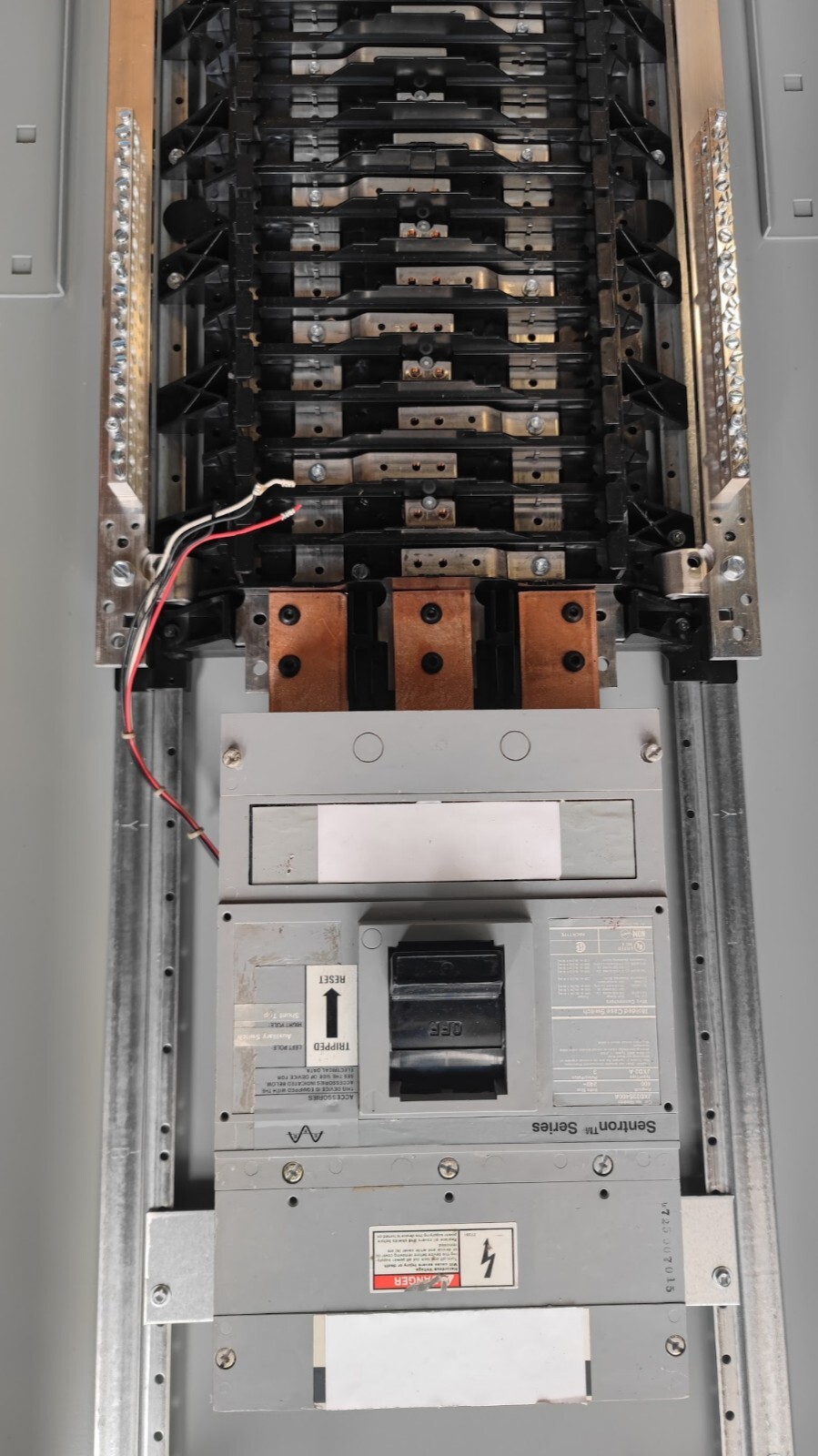 SIEMENS 400 AMP PANELBOARD 208Y 120V MLO 3PH 4W 54 Cir w Used MAIN NEMA ...