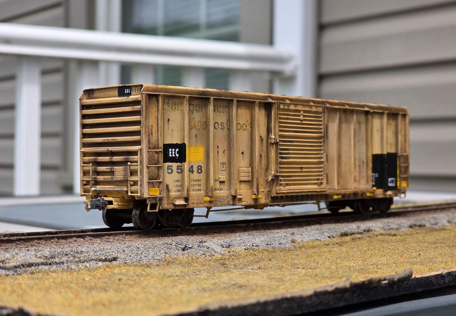 HO Scale ExactRail 50' ex BAR Boxcar "Custom Weathered" | eBay