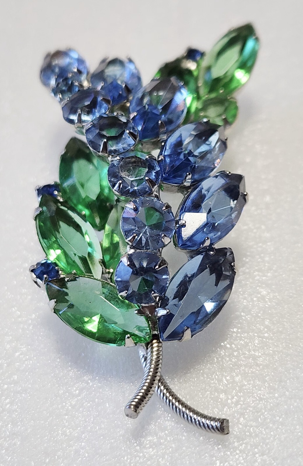 Vintage Dimensional Tiered Pale Blue & Green Brooch S… - Gem