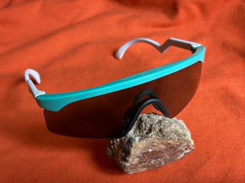 Vintage Oakley Razor Blade Sunglasses Seafoam White w/ Grey Lenses ...