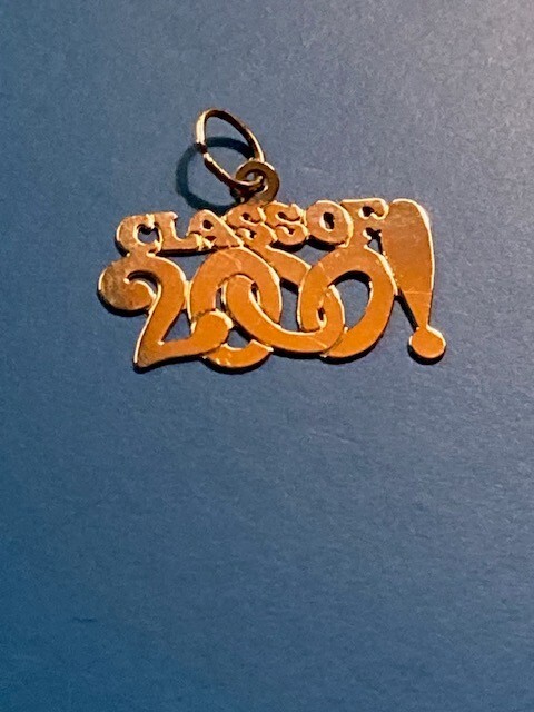 Lovely Vintage 14 K Yellow Gold “Class of 2000” Charm - Gem