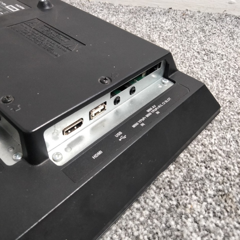 19" Bush HD LED TV with Built in DVD Combo - Takes HDMI & Scart - Fully ...