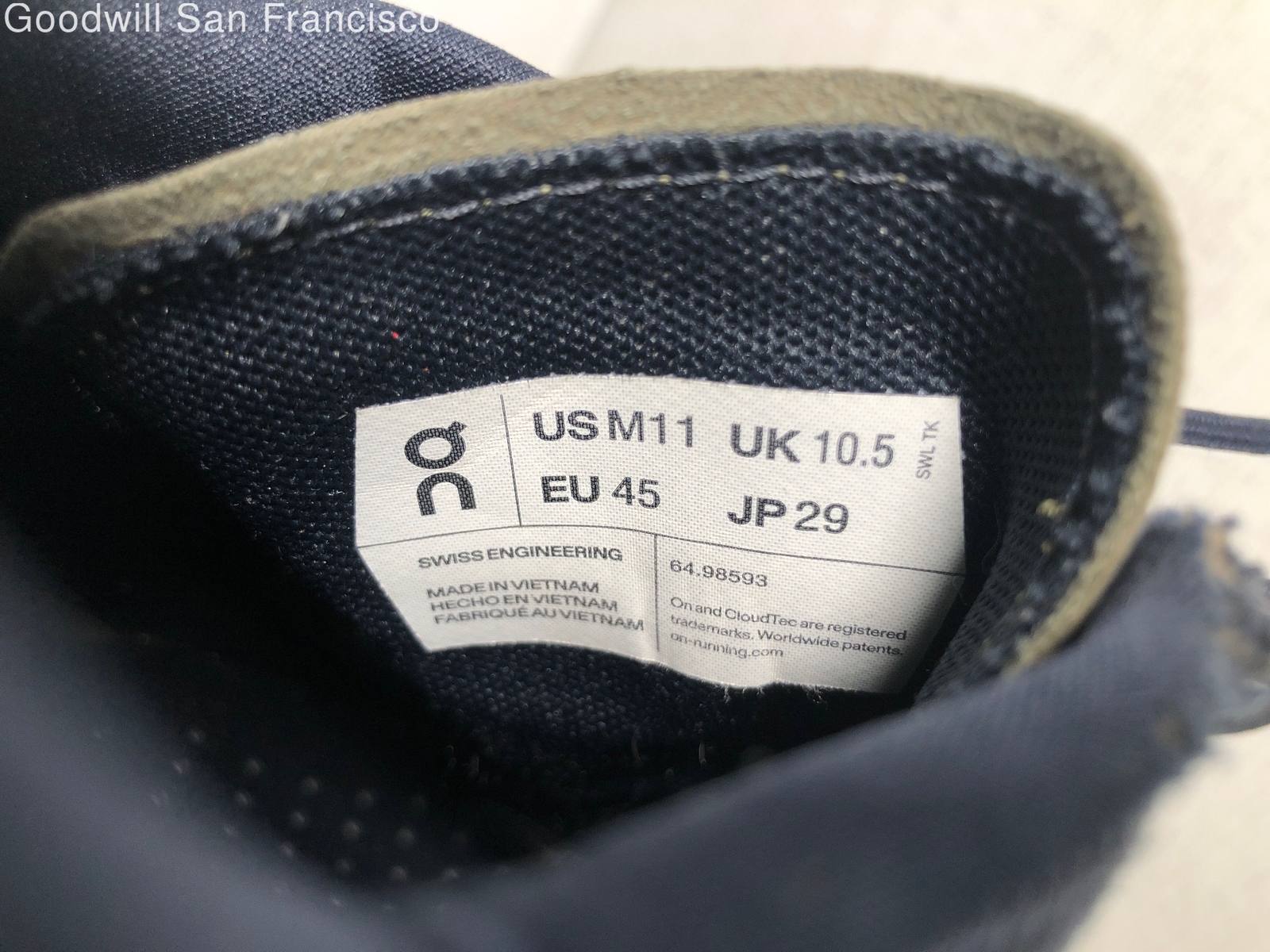 On Cloud Mens Cloudvista Swiss Engineering Multicolor… - Gem