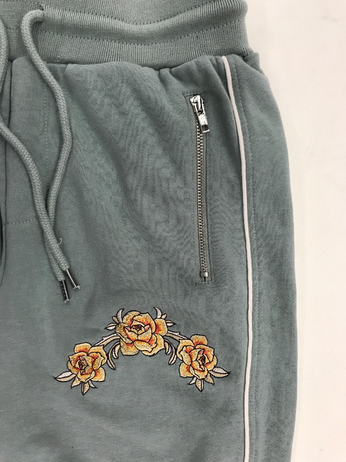 FTW Clothing Dull Mint Roses Pants Mens Size Medium Embroidered Nice ...