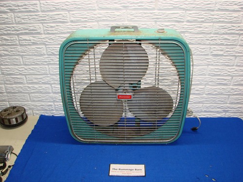 vintage DOMINION BOX WINDOW ELECTRIC FAN --- 3 METAL BLADES --- RED ...