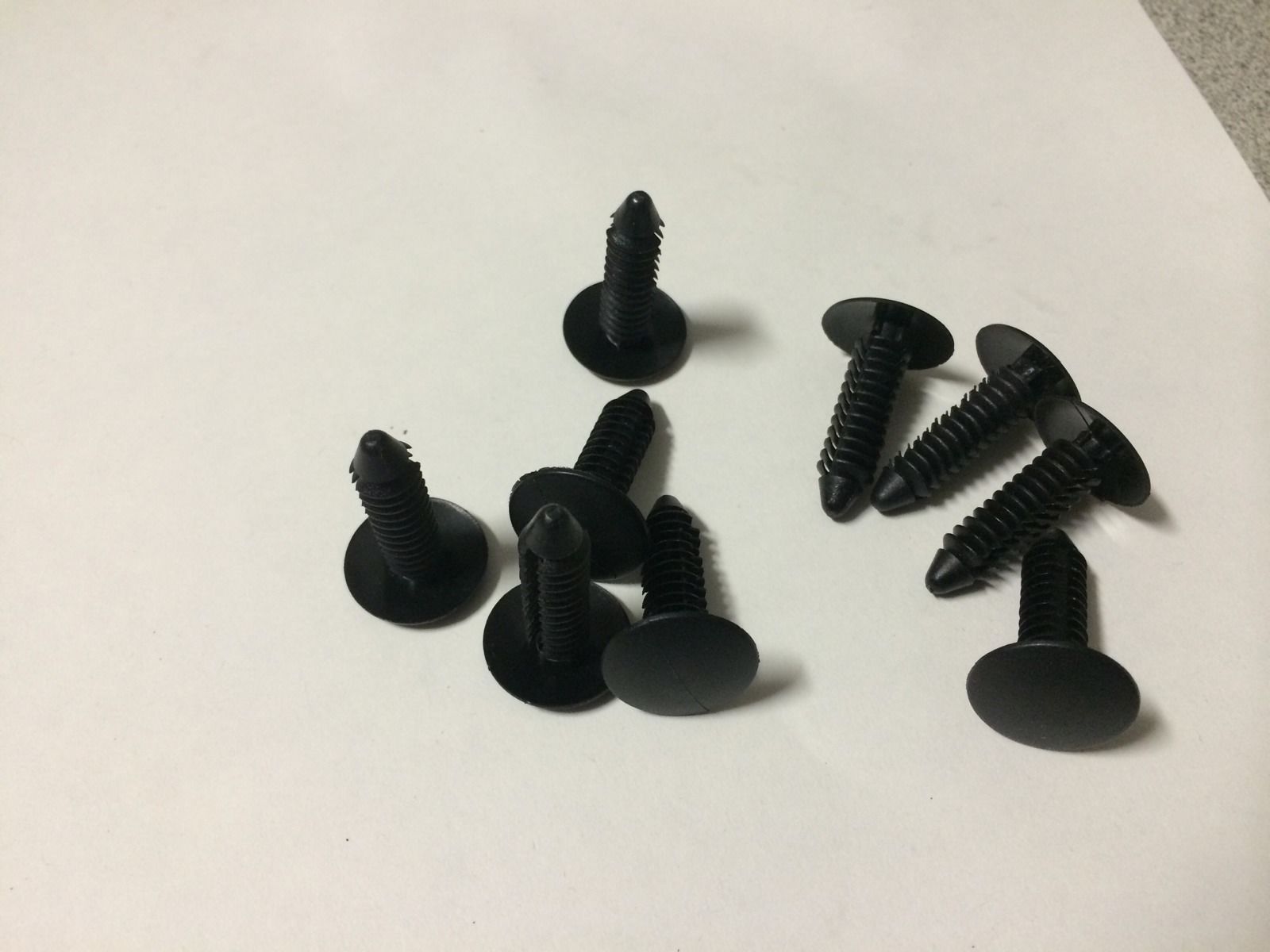 10p Plastic Mud Flap Retainer Fastener Clip 388577S For Ford Falcon BA ...