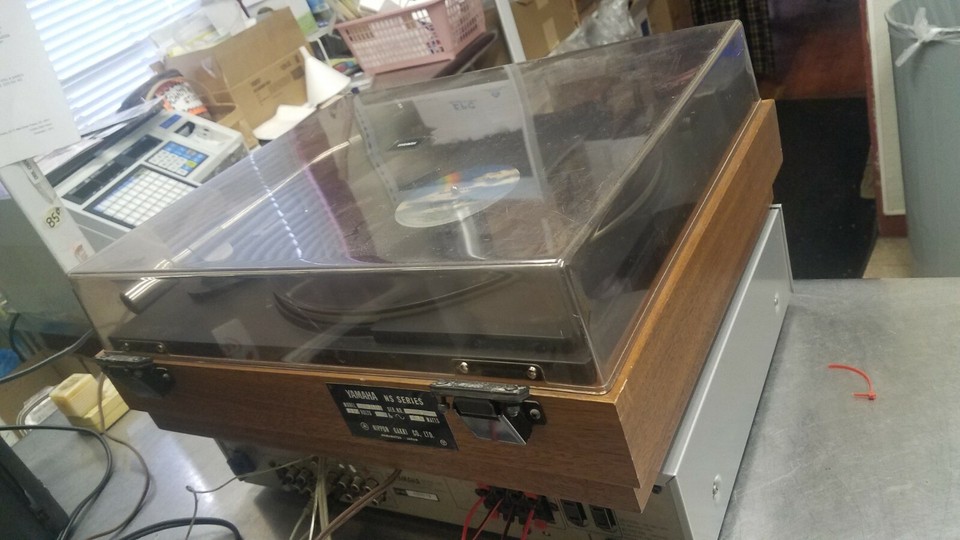 Vintage YAMAHA Model YP-500 TURNTABLE Rare NOW PLAYING! | eBay