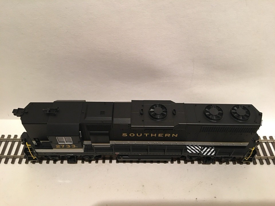 HO Atlas 10000618 Southern Railway GP38 High Nose Diesel Locomotive ...