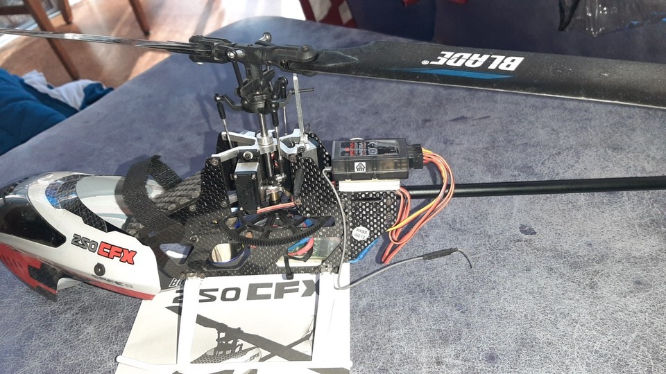 Eflite Blade 250 CFX ELECTRIC HELI COMPLETE /W MANUAL | eBay