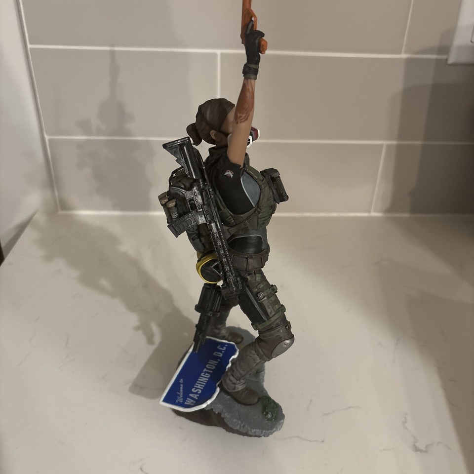 Tom Clancy's The Division 2: Dark Zone Agent Heather Ward 11.5” Statue ...