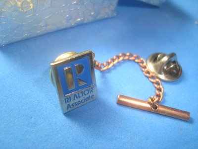 REALTOR ASSOCIATE Silver Tone-Blue Enamel Lapel Pin & Tie Pin Back ...