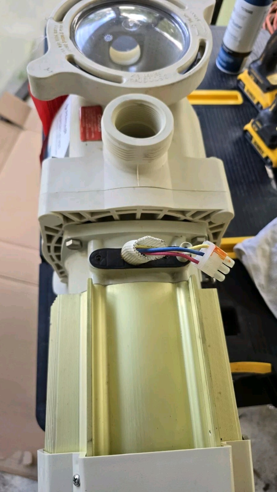 Pentair 342002 SuperFlo® VST Variable Speed Pool Pump 2.2THP, Pro ...