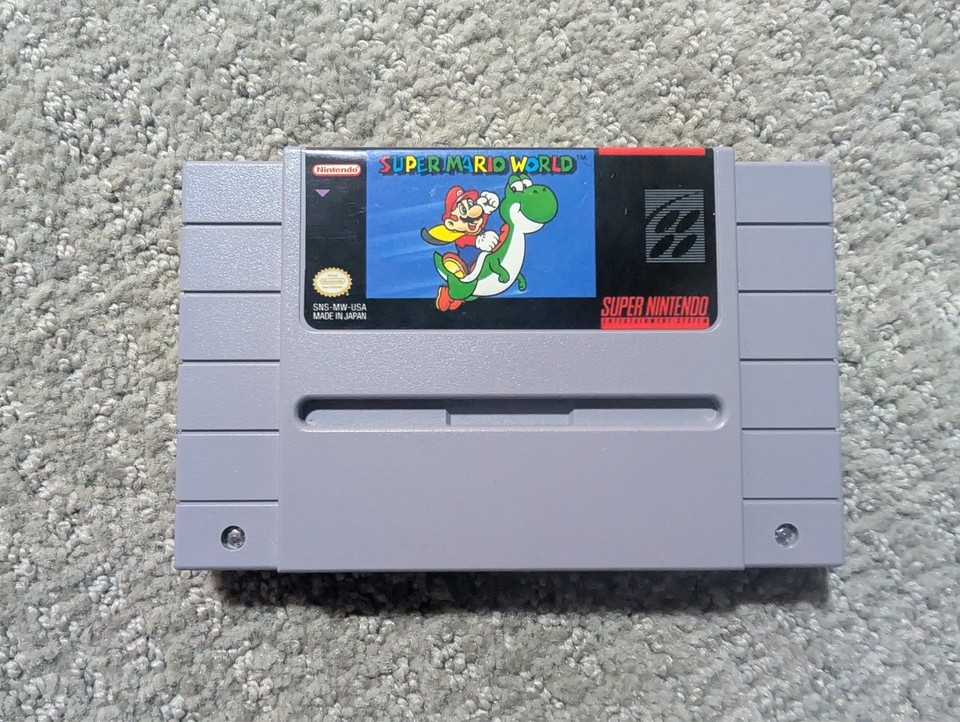 Nintendo SNES Console Bundle w/ Super Mario World, Controllers, Posters ...