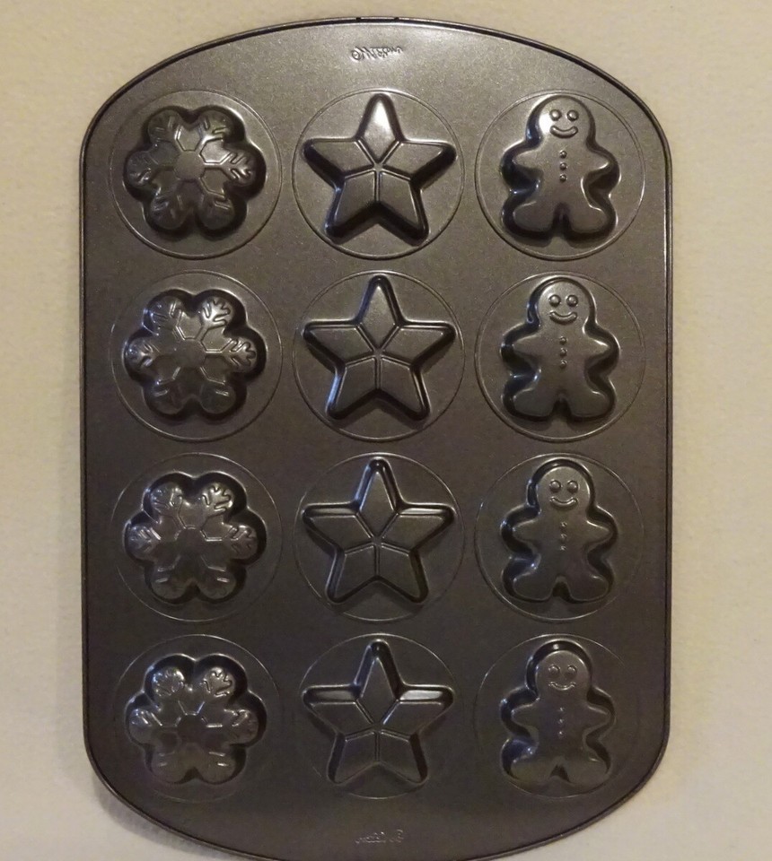 Wilton 12 Mold Non-Stick Holiday Winter Cookie Pan Snowflake-Star ...