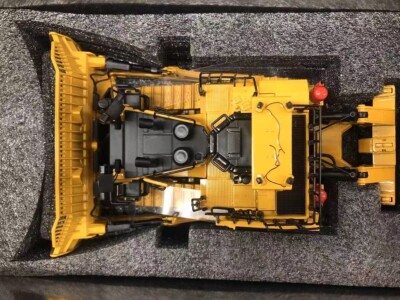 1/50 DM Caterpillar Cat D11 Dozer Track-Type Tractor TKN Design Model ...