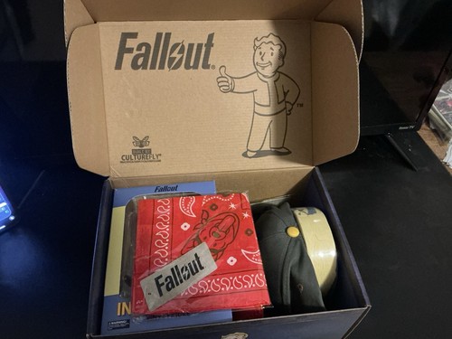 2018 Culturefly Fallout TV Collectors Box 9pc Set Betheseda GameStop ...