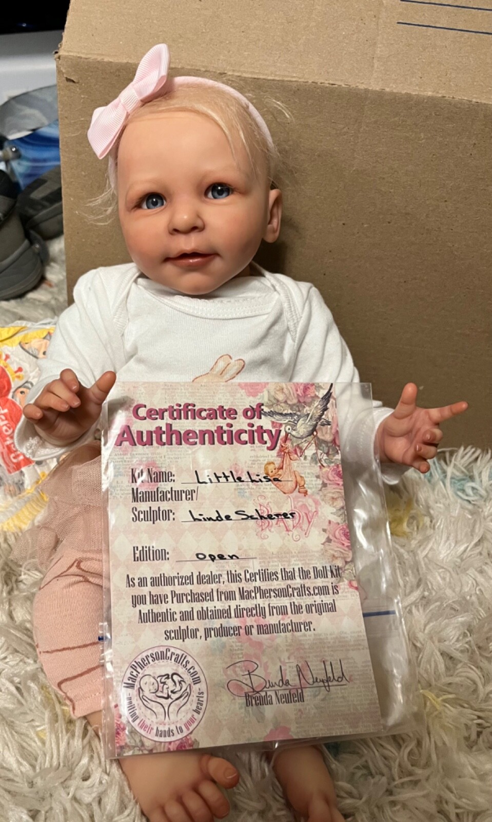 Little Lisa by Linde Scherer