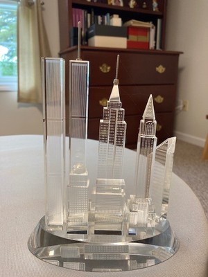 FINELINE CRYSTAL GLASS NEW YORK SKYLINE LARGE FIGURINE WITH TWIN TOWERS ...