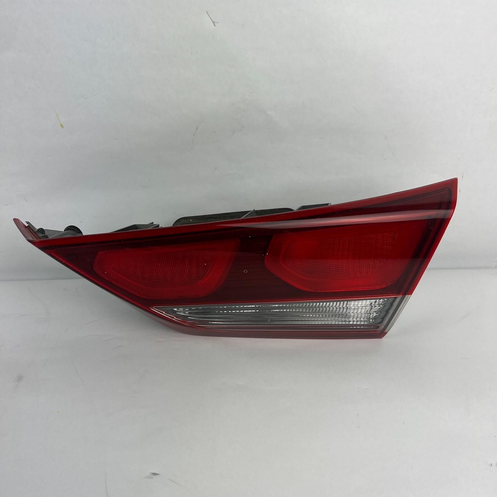 OEM 2017 2018 Hyundai Elantra Rear Right Halogen Tail Light Lamp 92404 ...