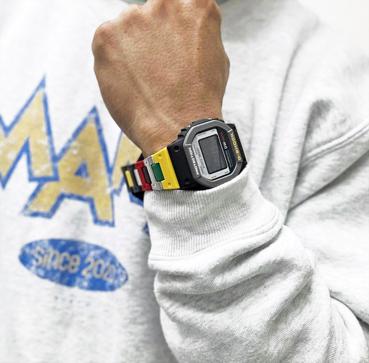 CASIO G-SHOCK DW-5610MT-1JF MixTape Limited Multicolor CASIO G-SHOCK DW-5610MT-1JF MixTape Limited Multicolor