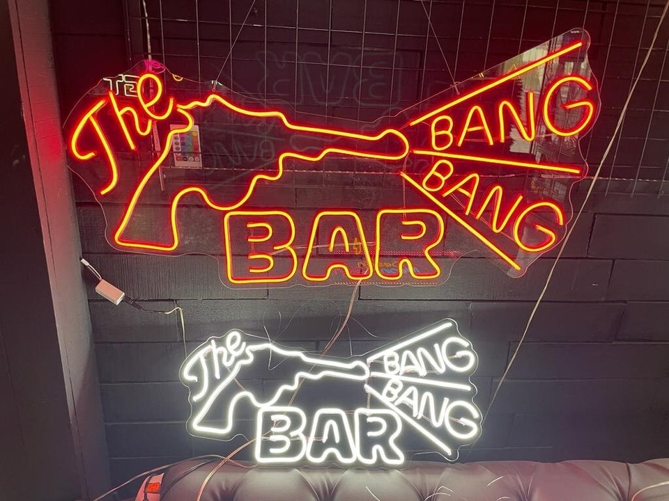 The bang bang bar led neon sign, Twin Peaks Personalized Led Neon ...