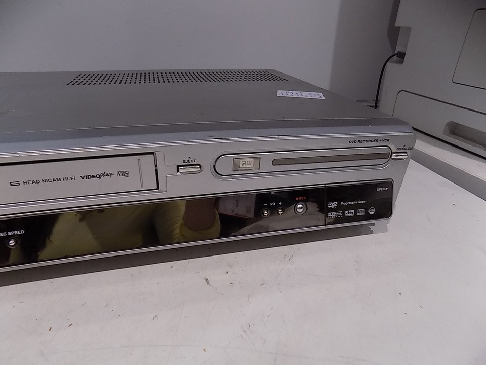 Bush DVRHS02 DVD VHS Video Cassette Recorder Combo Silver Copy VHS to ...