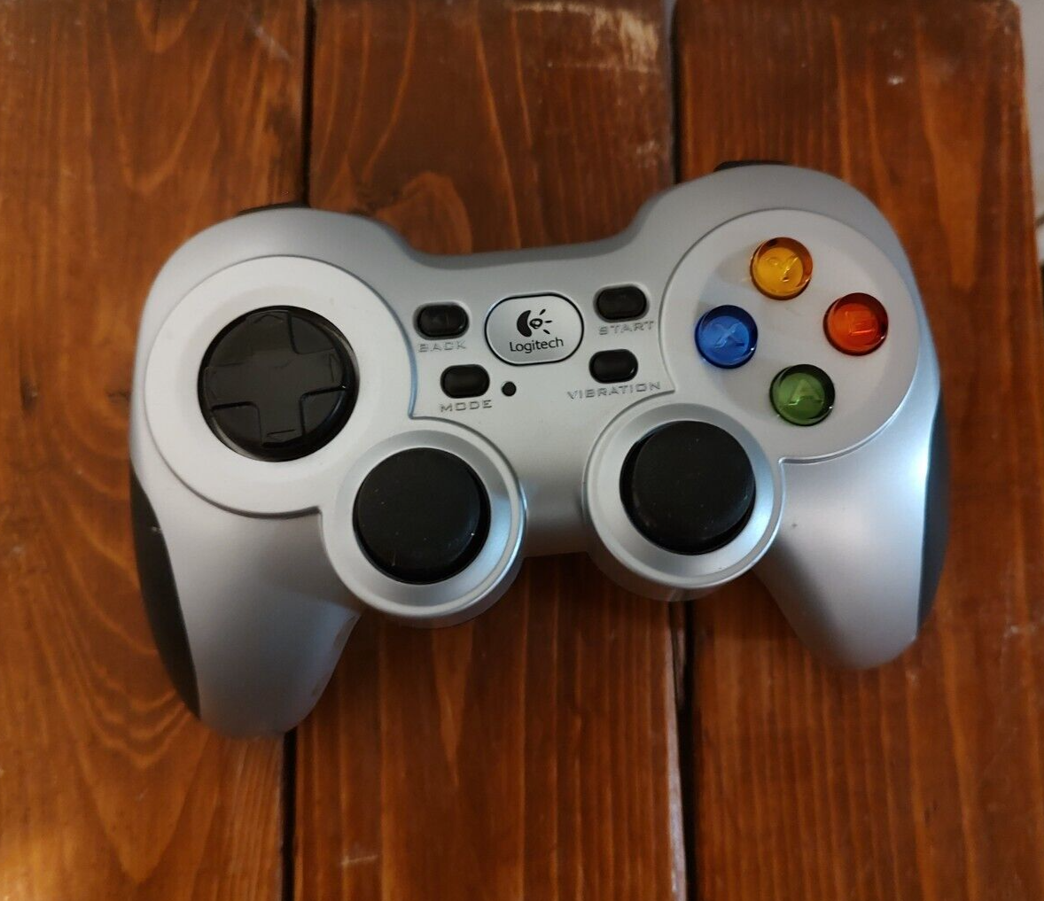 Logitech F710 (940000117) Wireless Gamepad Controller -Silver ...