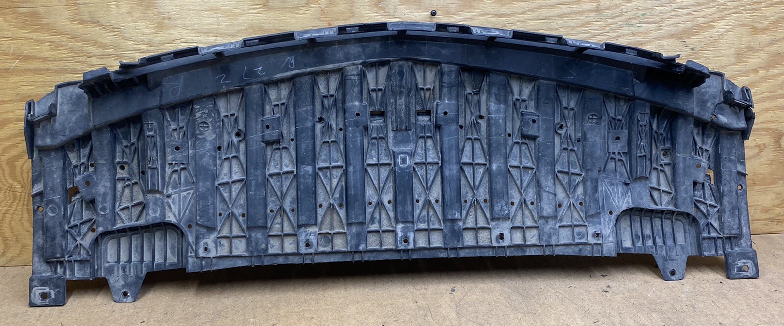 2019-2021 Chevy Malibu Front Engine Splash Shield Lower | 84412246 OEM ...