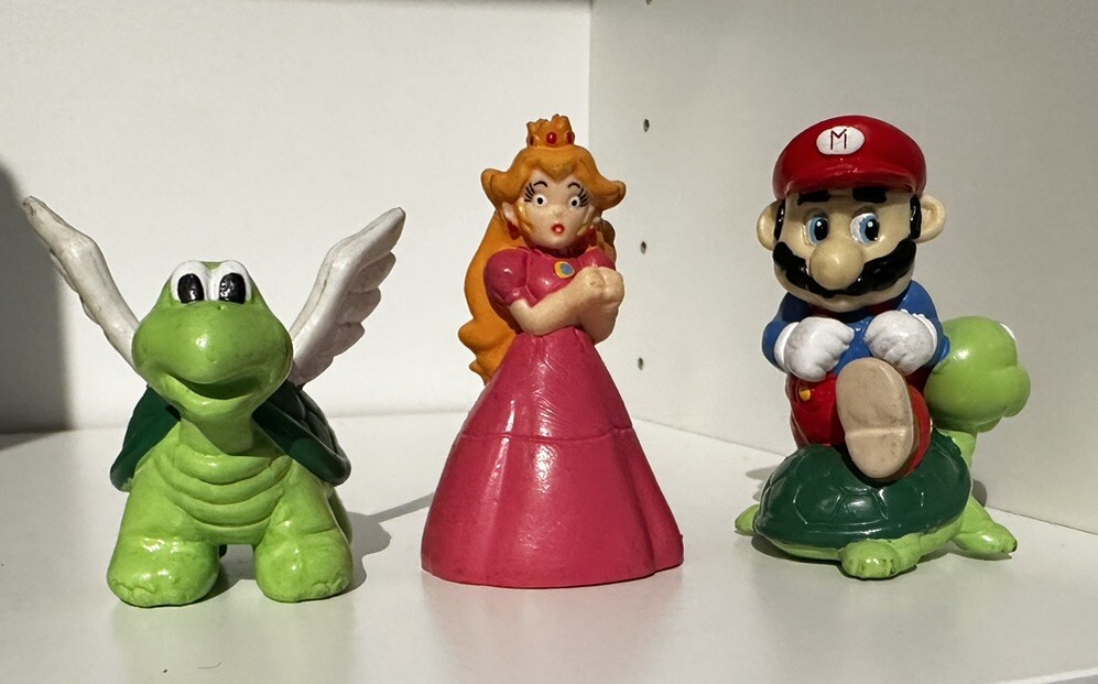 1989 Super Mario Brothers jumper PVC Flying Koopa Princess Mini Figures ...
