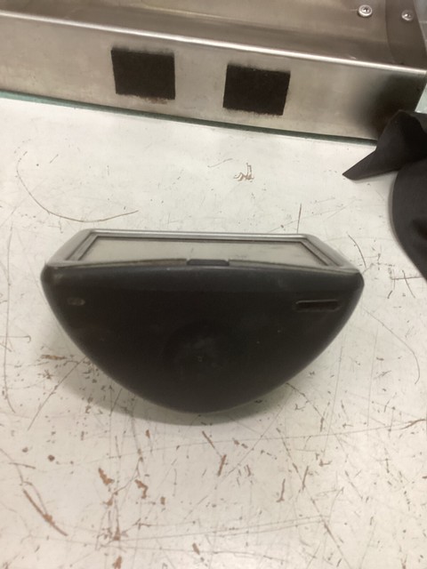 TomTom Go 710 Automotive GPS Unit 4v00.710 With Bluetooth for sale ...