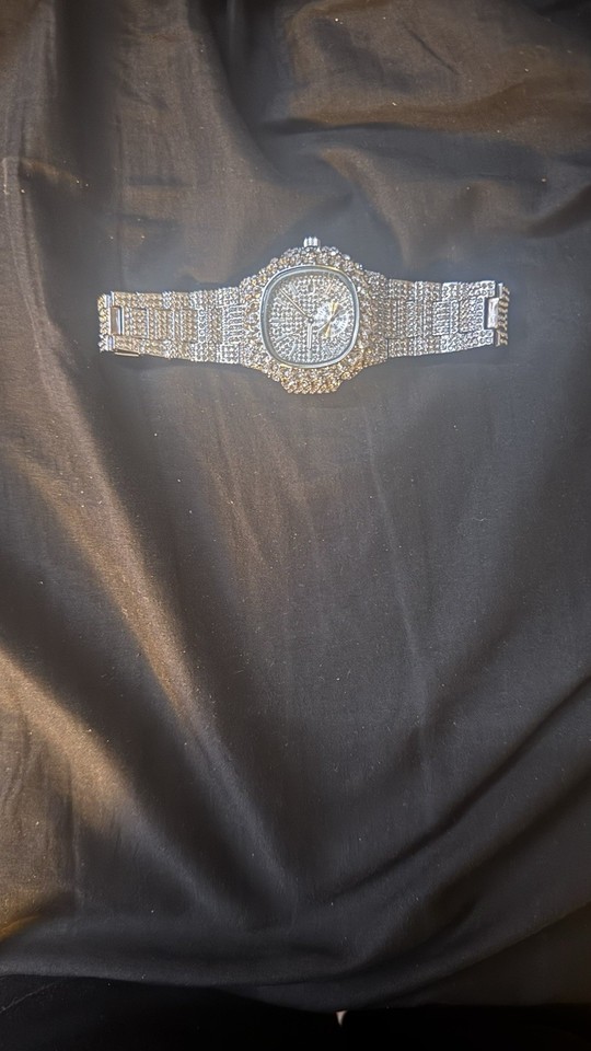 VVS MOISSANITE FULL ICE DATE SPECIAL MINUTE HAND ICED OUT DIAMOND WATCH ...