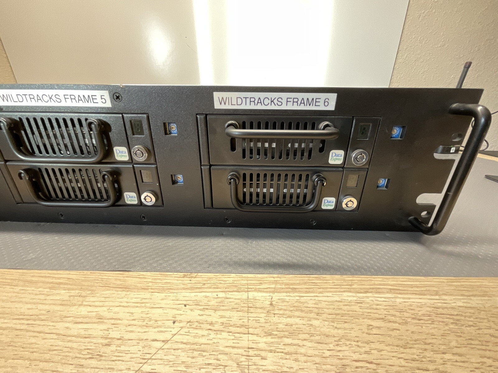 Storcase Drive rackmount Case Data Silo 4-Bay /DS320-41-160/ GAR883 | eBay