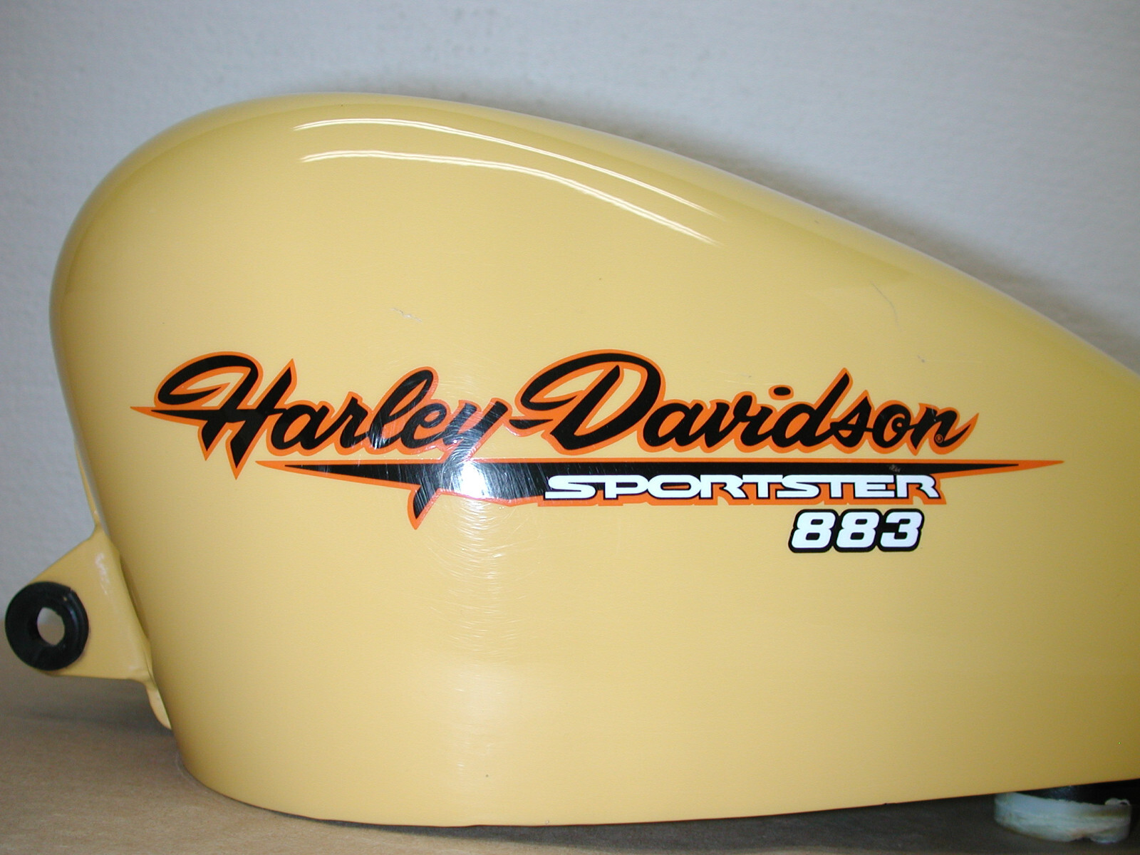 HARLEY DAVIDSON Sportster XL883 OEM 1983 2.2 Gallon Carburetor Fuel Gas ...