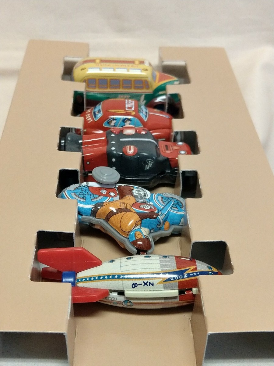 Japanese Tin Toys Pre And Post War Japanese Kuramochi (CK) Wind Up