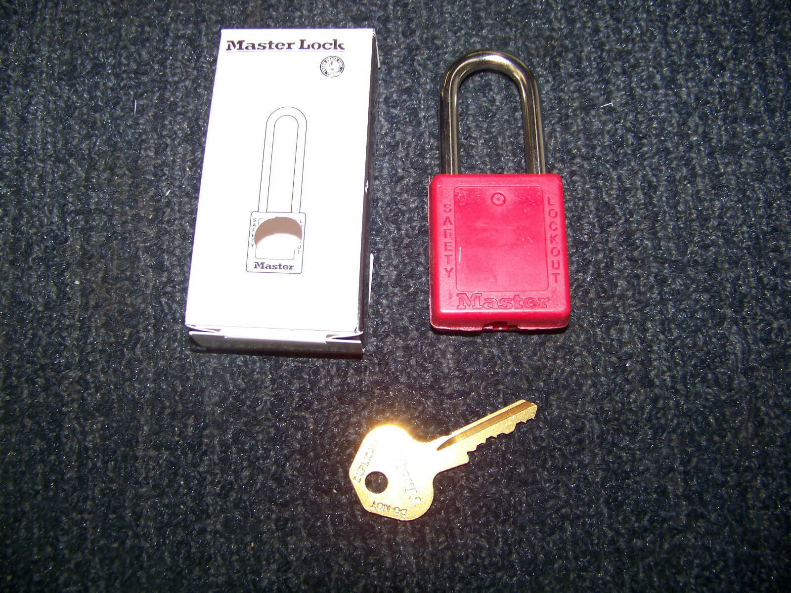 Master Lock Red Lockout Padlock Different Key Type Thermoplastic Body 6 ...