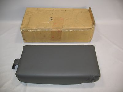 New OEM 1996-1998 Isuzu Trooper Acura SLX Rear Arm Rest Gray Grey ...