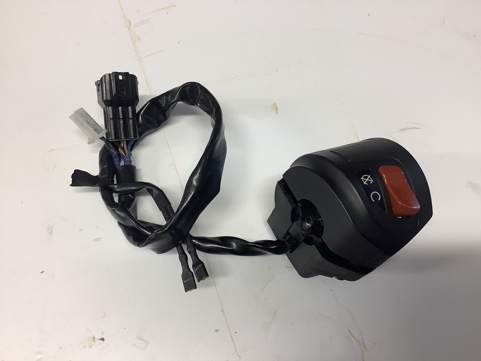 2018 KTM Duke 125 Right Hand Handlebar Switchgear 1084 Miles ...