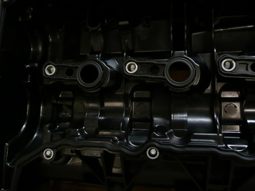 NEW GENUINE BMW CYLINDER HEAD COVER FOR ENGINE N57 11127823181 | eBay UK