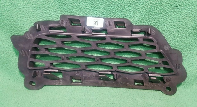 Land Rover Genuine OEM Bracket - Fog La LR079666 for sale online | eBay