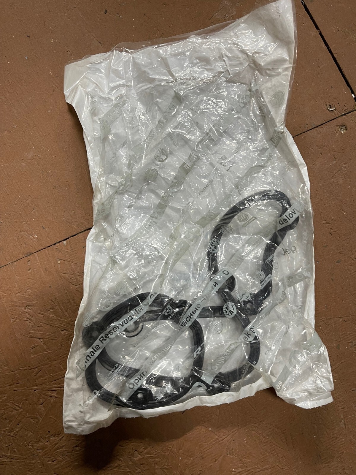 Valve Cover Gasket Mopar 04648987AA | eBay