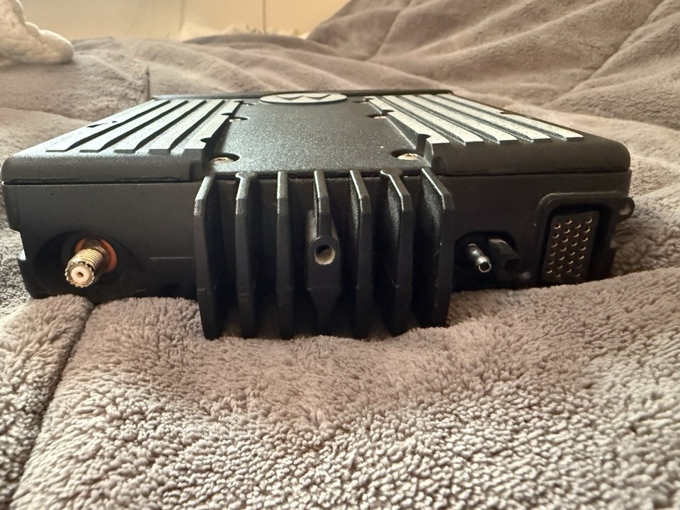 Motorola XTL5000 VHF 136-174MHz Brick Only | eBay