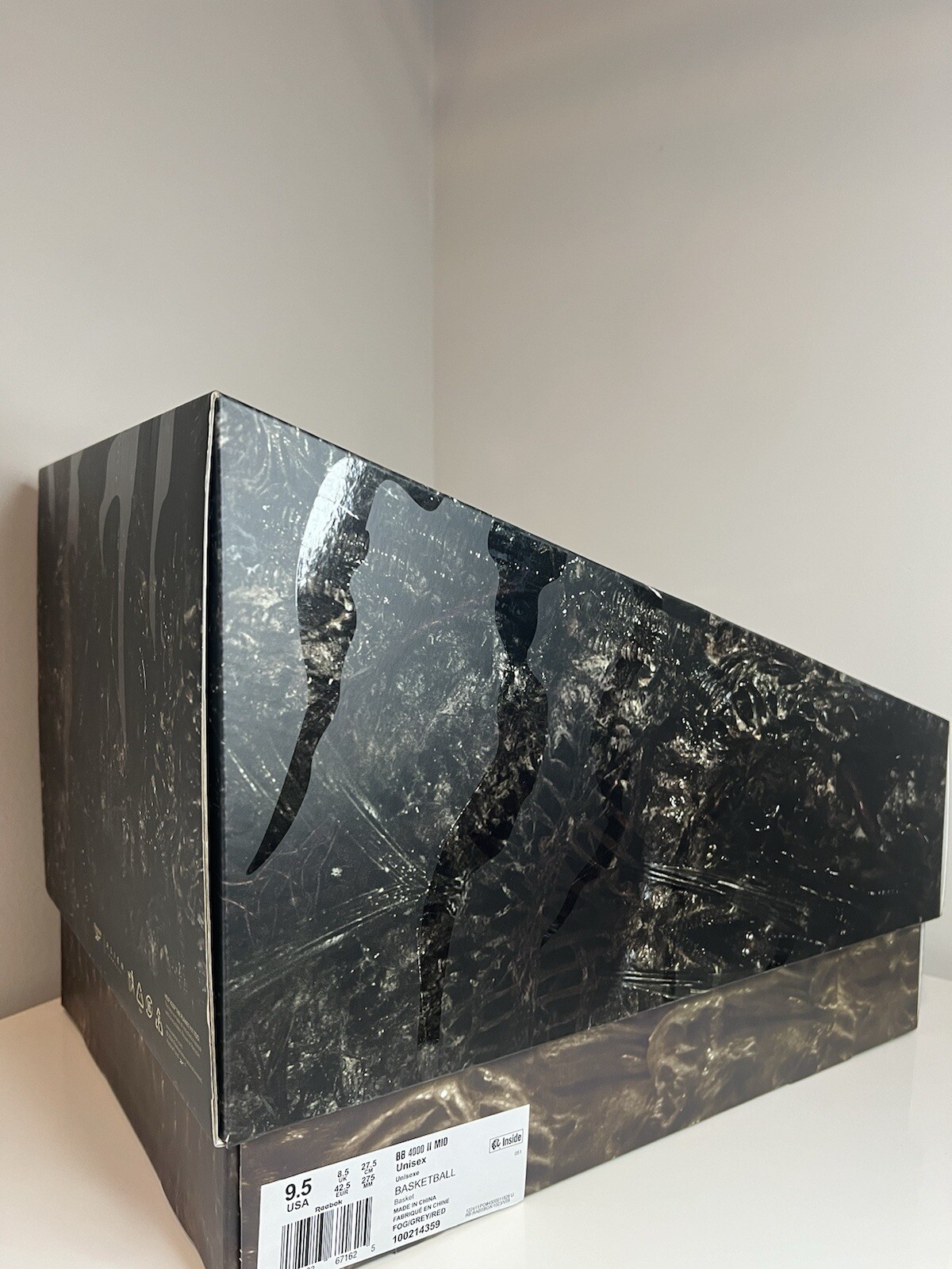 [IN-HAND] Reebok x Aliens Romulus BB 4000 II Mid Shoes - Size 9.5 US ...