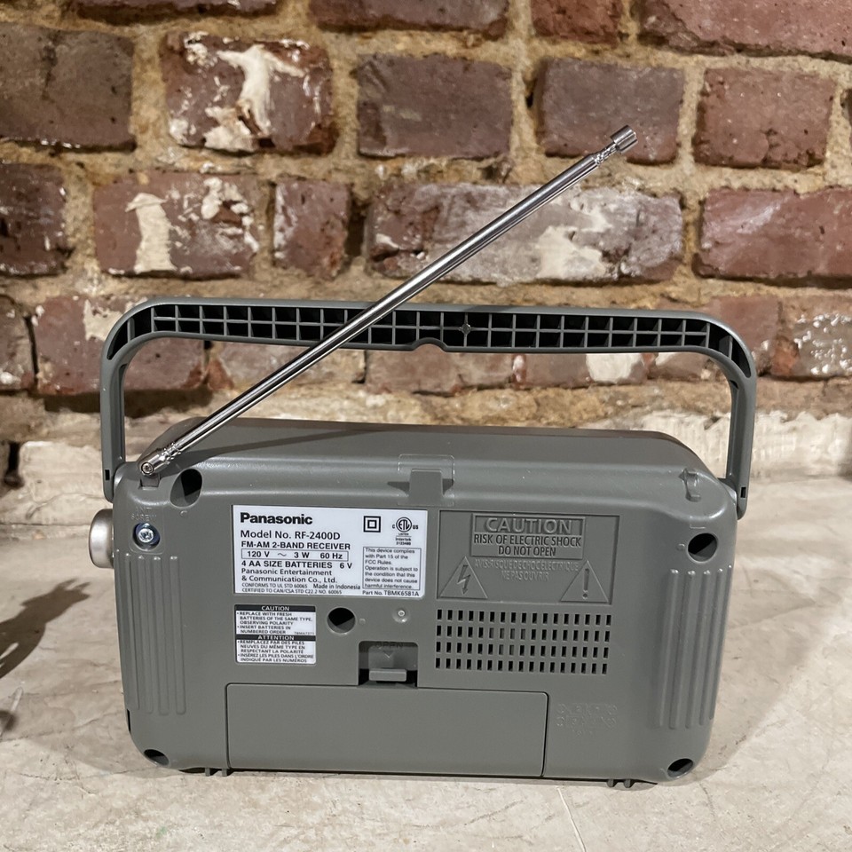 Panasonic RF-2400D /RF-2400 Portable FM/AM Radio Tested Works Clean ...
