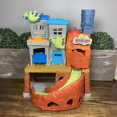 2018 Fisher Price Imaginext Scooby Doo Haunted Ghost Town Playset | eBay