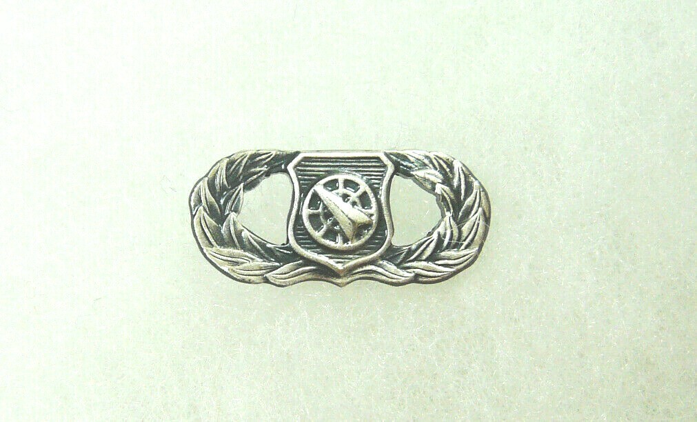 US Air Force Basic Weapons Director Badge, KREW 1/20 silver filled ...