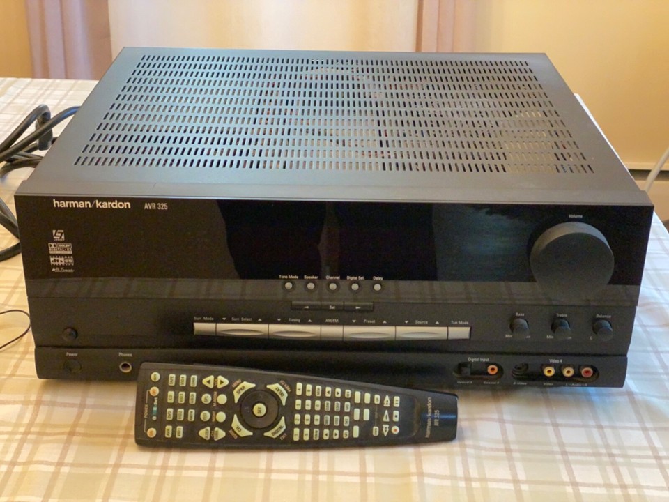 Harman Kardon AVR-325 A/V receiver with Dolby Digital EX, DTS-ES & Pro ...